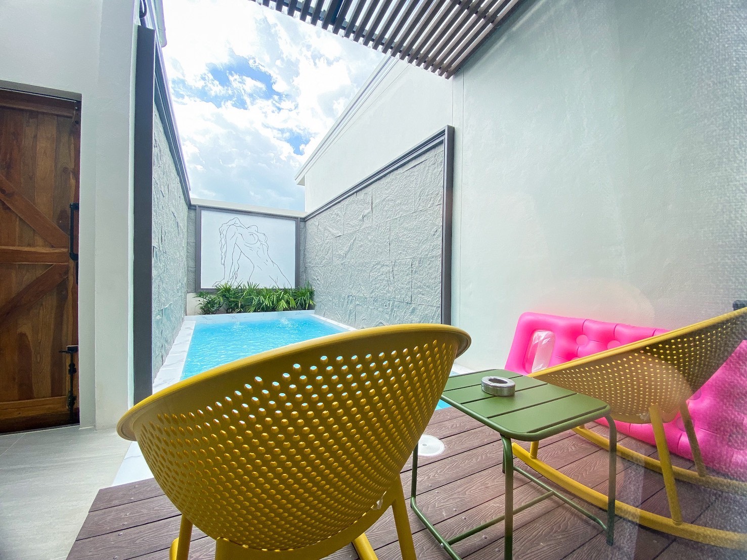 VIP ROOM | โรงแรม The Secret Garden @Saraburi